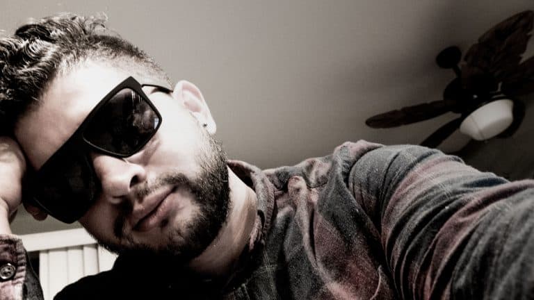 I'm Traveling Solo - Chris Altamirano